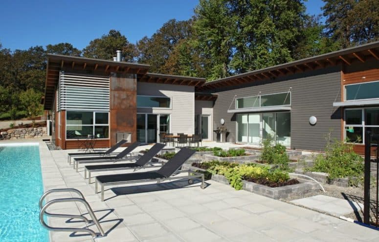 Metal Buildings with Living Quarters: Advantages and Disadvantages