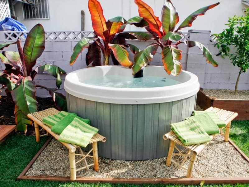 Outdoor Jacuzzi Ideas: Designs, Pros, and Cons [A Complete Guide]