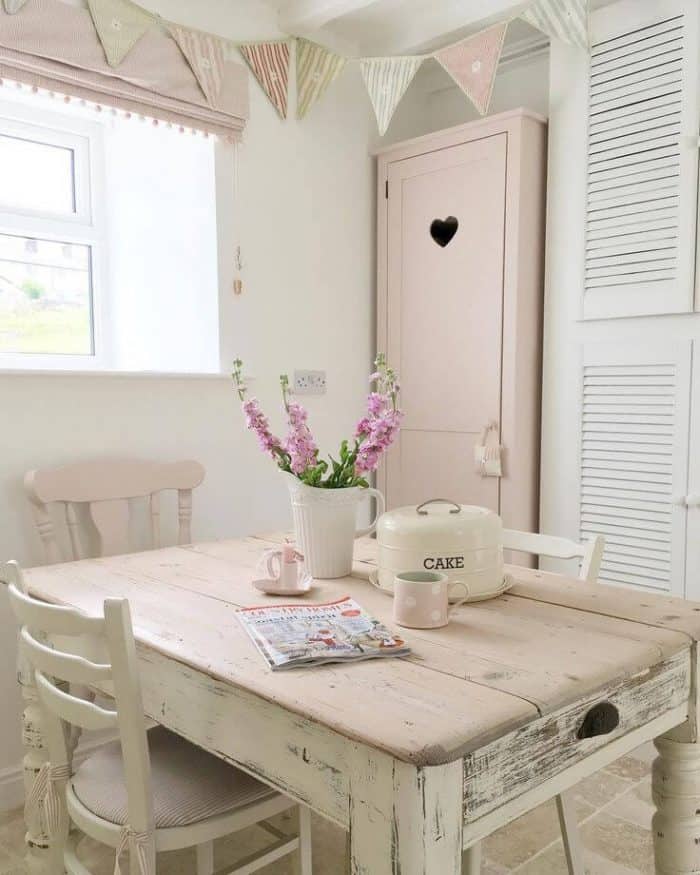 19 Shabby Chic Kitchen Ideas for Your Sweet Cooking Area