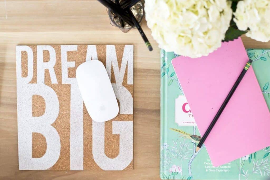 31 Easy DIY Mousepad Ideas That You Can Make Right Away