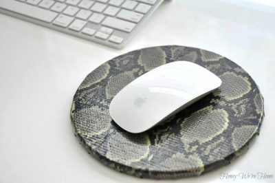31 Easy DIY Mousepad Ideas That You Can Make Right Away