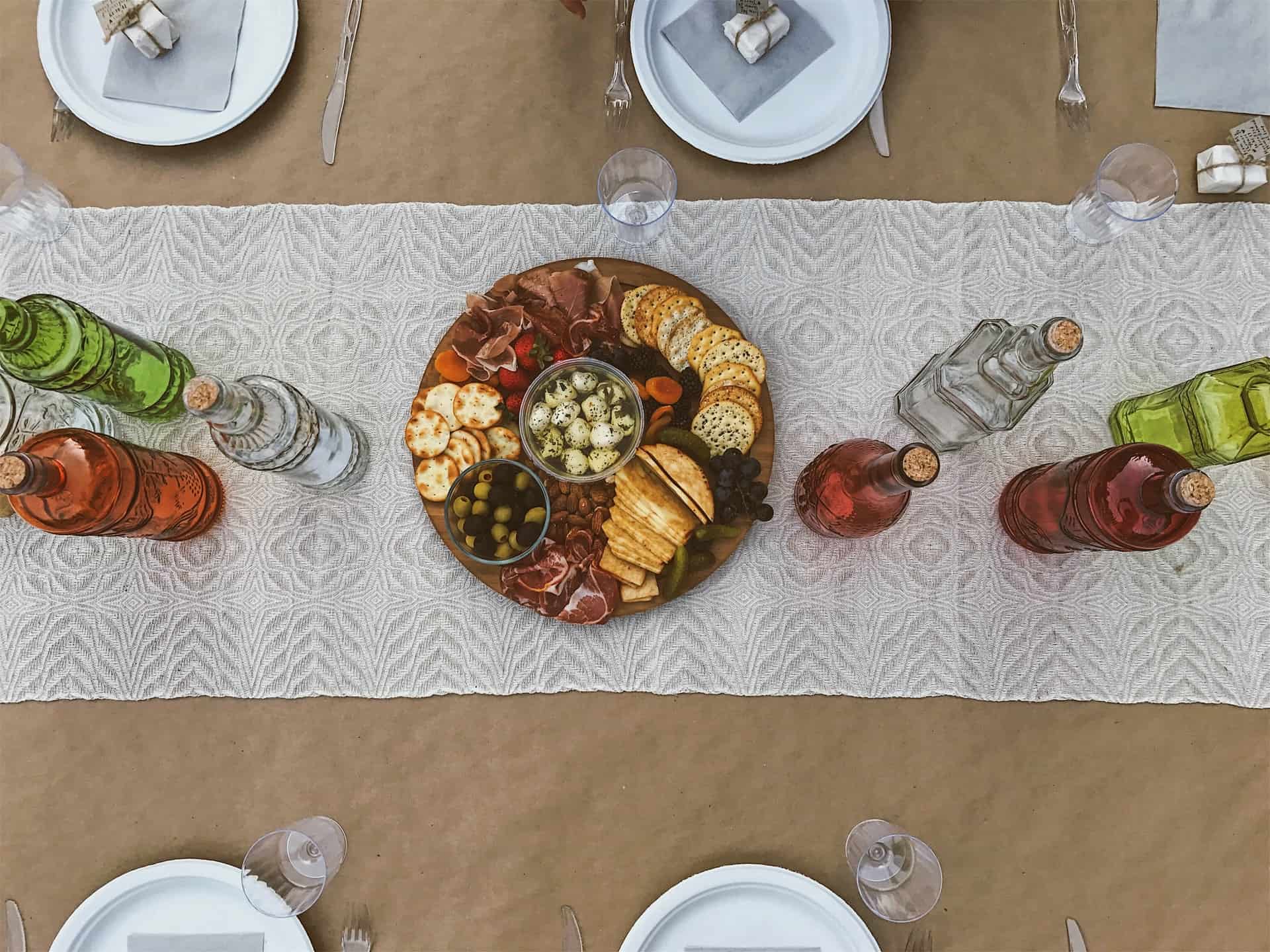 How Long Should A Table Runner Be 